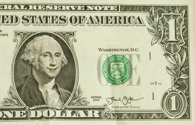 Dólar, o sorridente inveterado